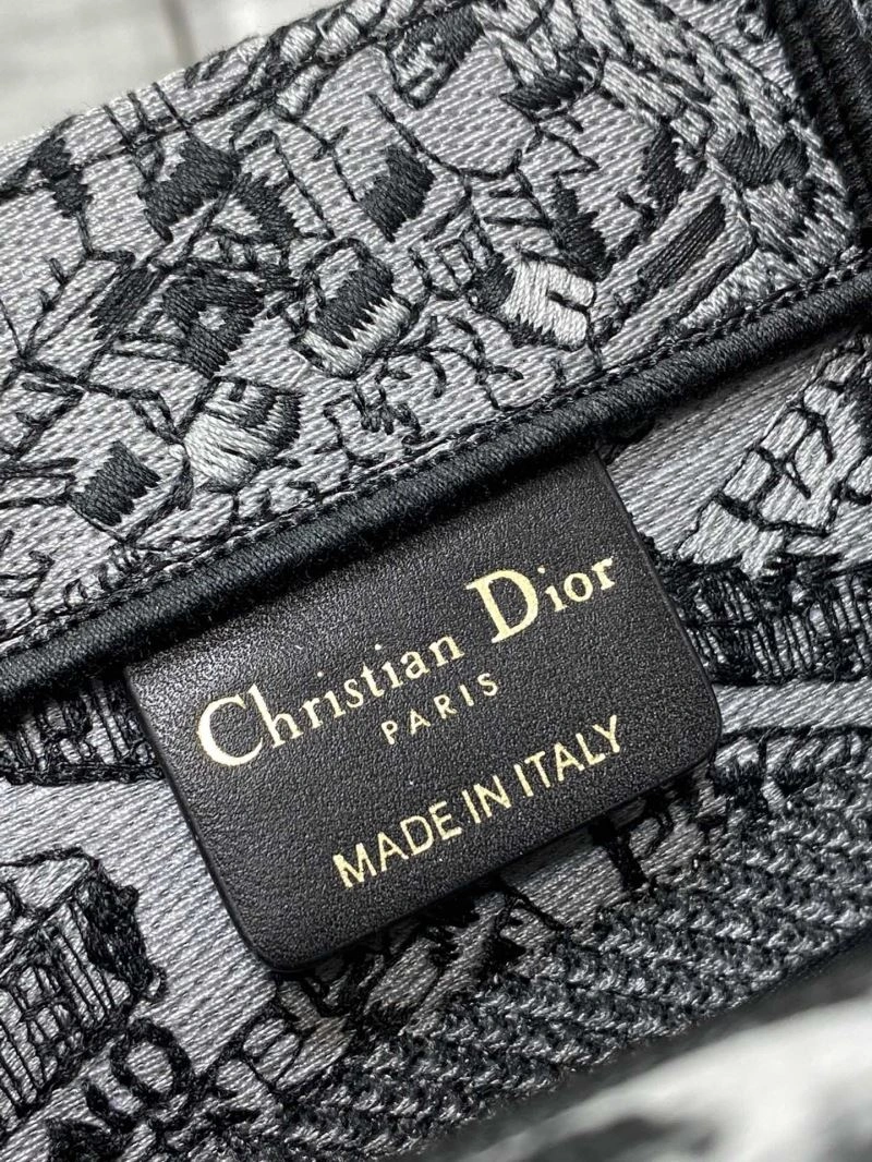 Economical Christian Dior Shopping Bags