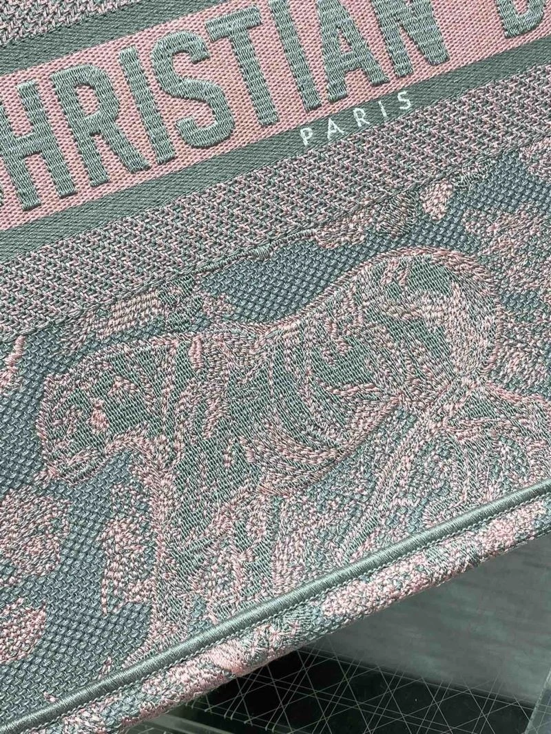 Top match Christian Dior Shopping Bags
