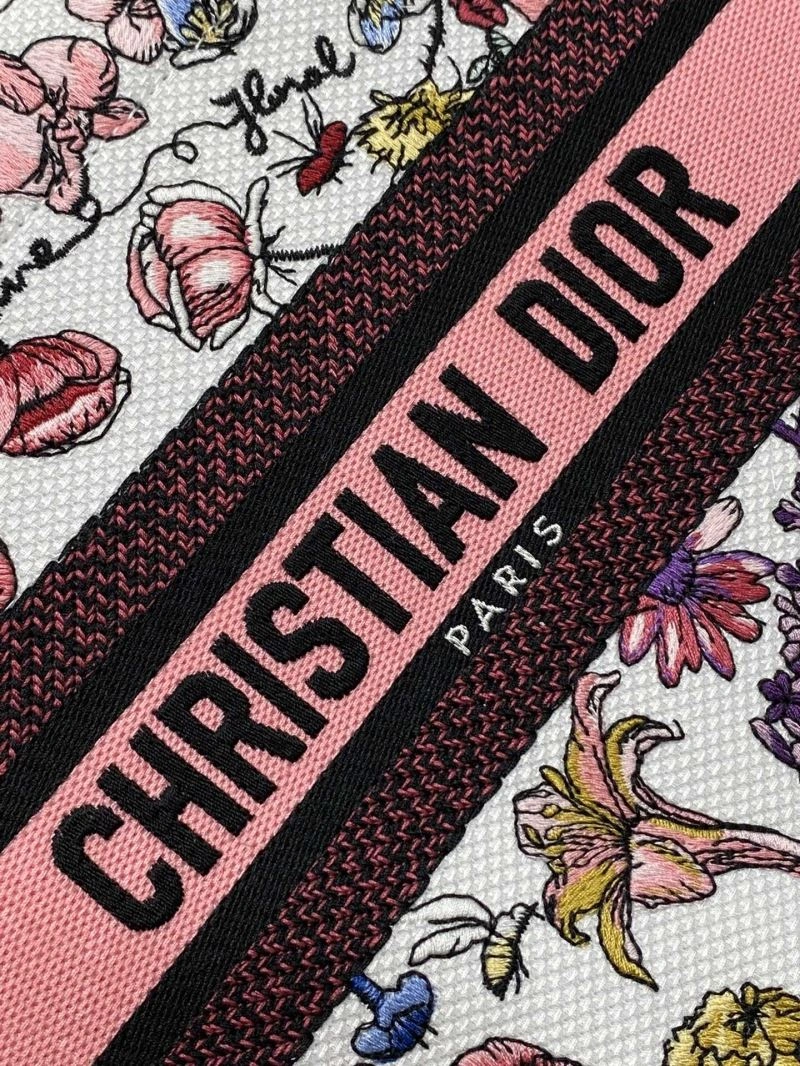 Reasonably priced Christian Dior Shopping Bags