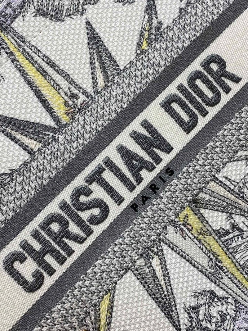 Inexpensive Christian Dior Shopping Bags