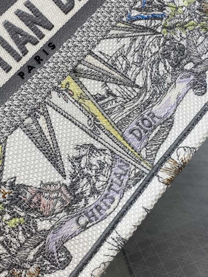 Inexpensive Christian Dior Shopping Bags