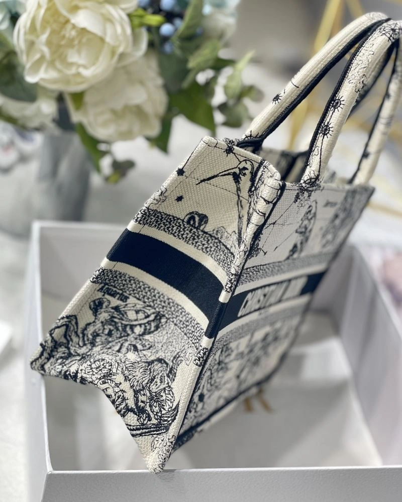 Low-cost Christian Dior Shopping Bags