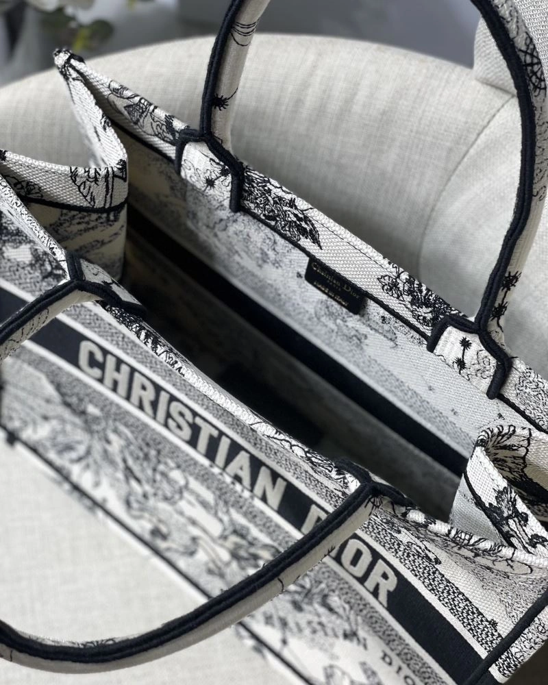 Legit Christian Dior Shopping Bags