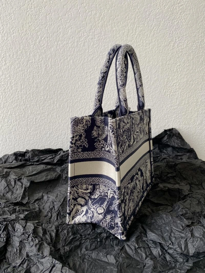 Exact replica Christian Dior Shopping Bags