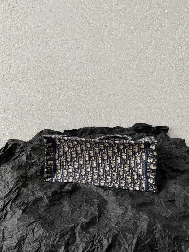 Low-cost Christian Dior Shopping Bags