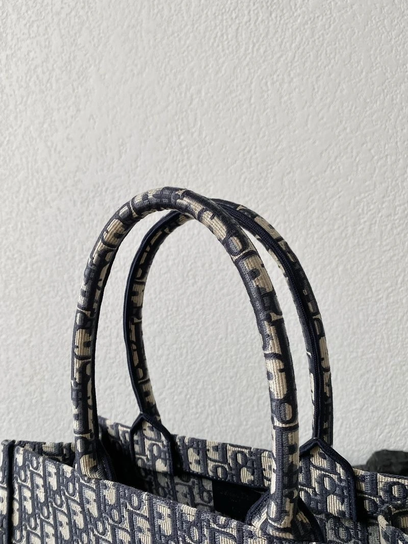 Low-cost Christian Dior Shopping Bags