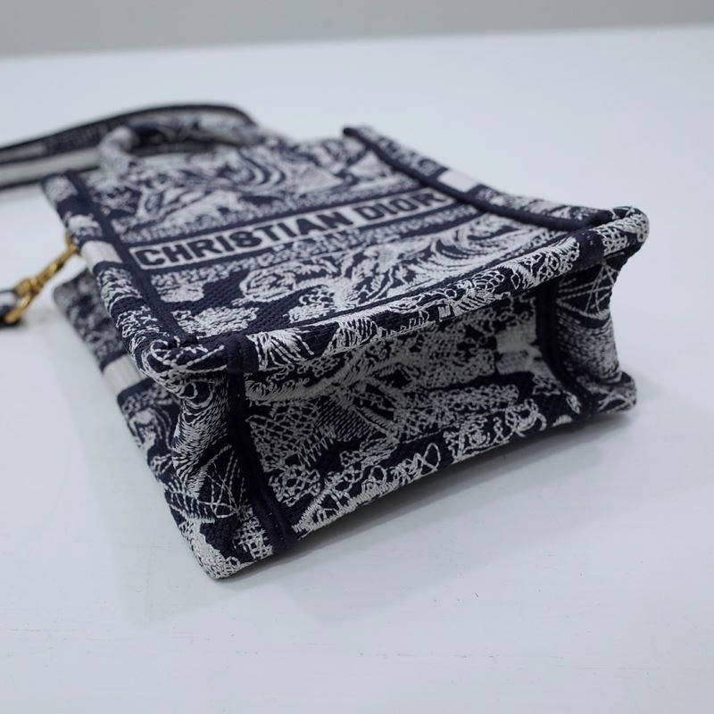 High fidelity Christian Dior Shopping Bags
