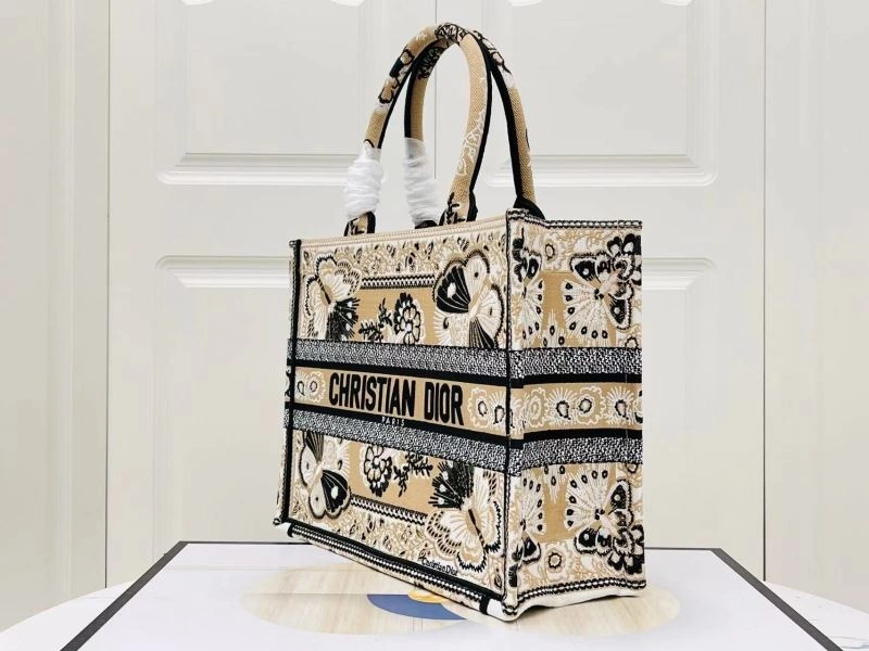 Economical Christian Dior Shopping Bags