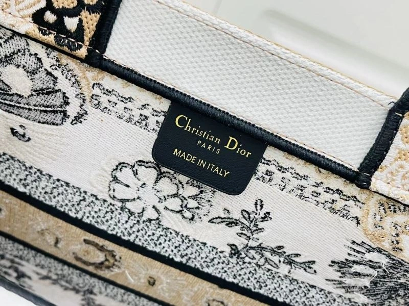 Economical Christian Dior Shopping Bags