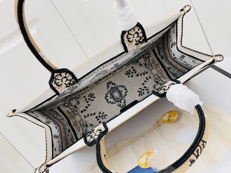Economical Christian Dior Shopping Bags