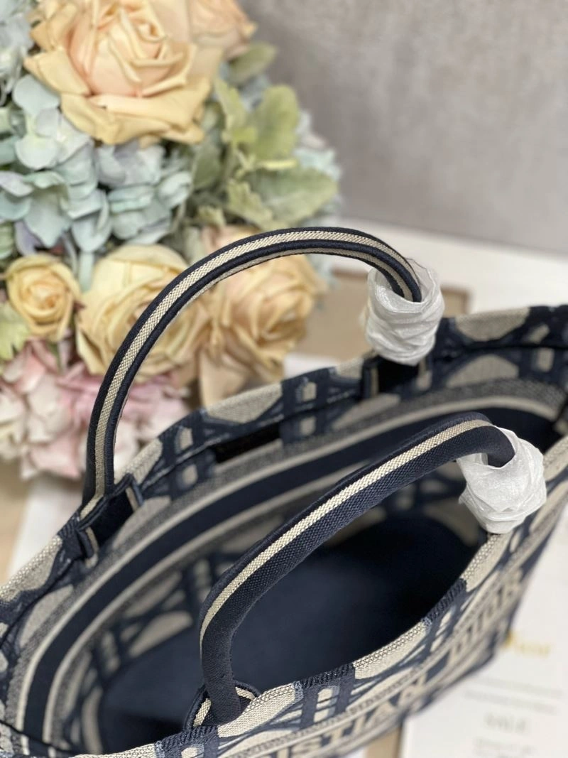 Economical Christian Dior Shopping Bags