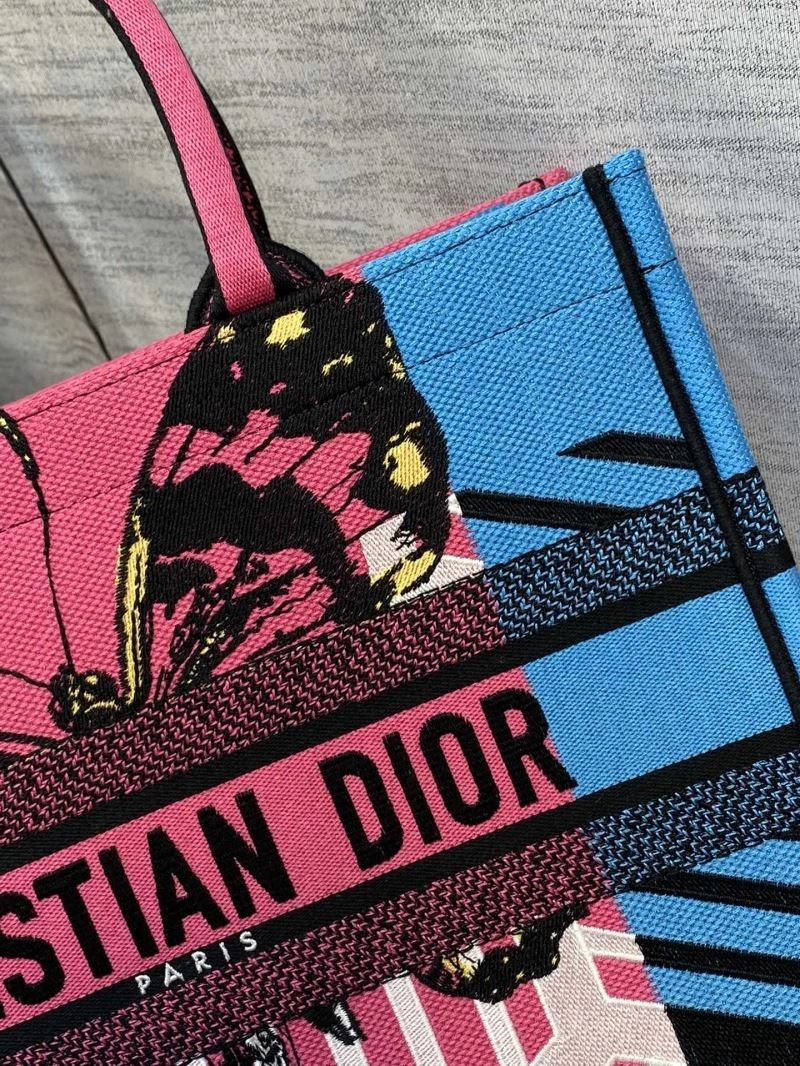 Reasonably priced Christian Dior Shopping Bags