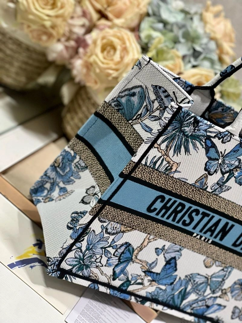 Top match Christian Dior Shopping Bags