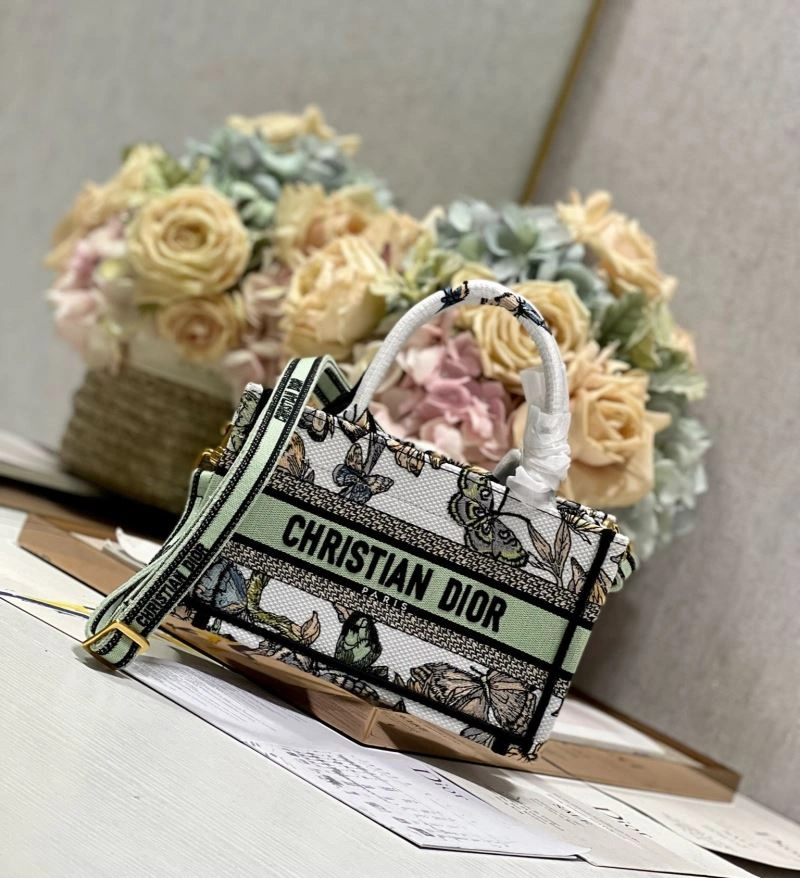 Exact replica Christian Dior Shopping Bags
