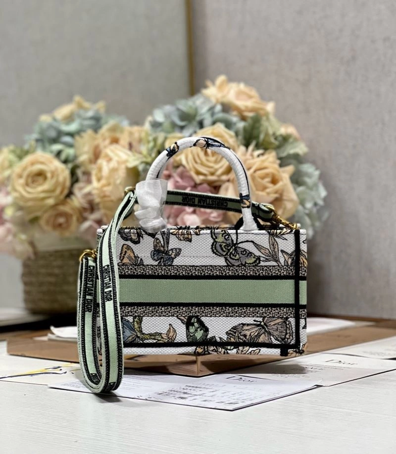 Exact replica Christian Dior Shopping Bags