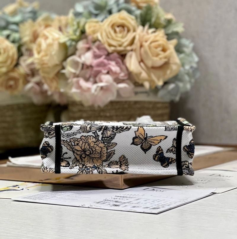 Exact replica Christian Dior Shopping Bags