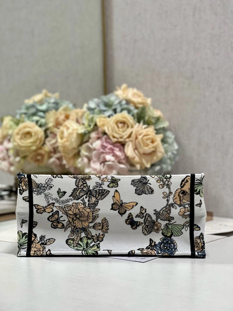 Indistinguishable Christian Dior Shopping Bags