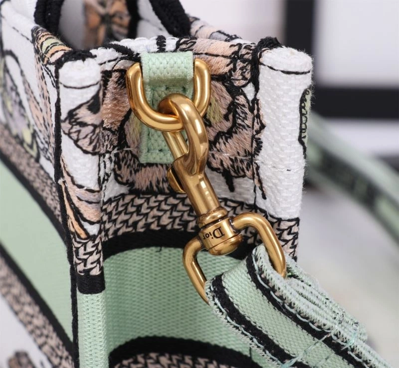 Inexpensive Christian Dior Shopping Bags