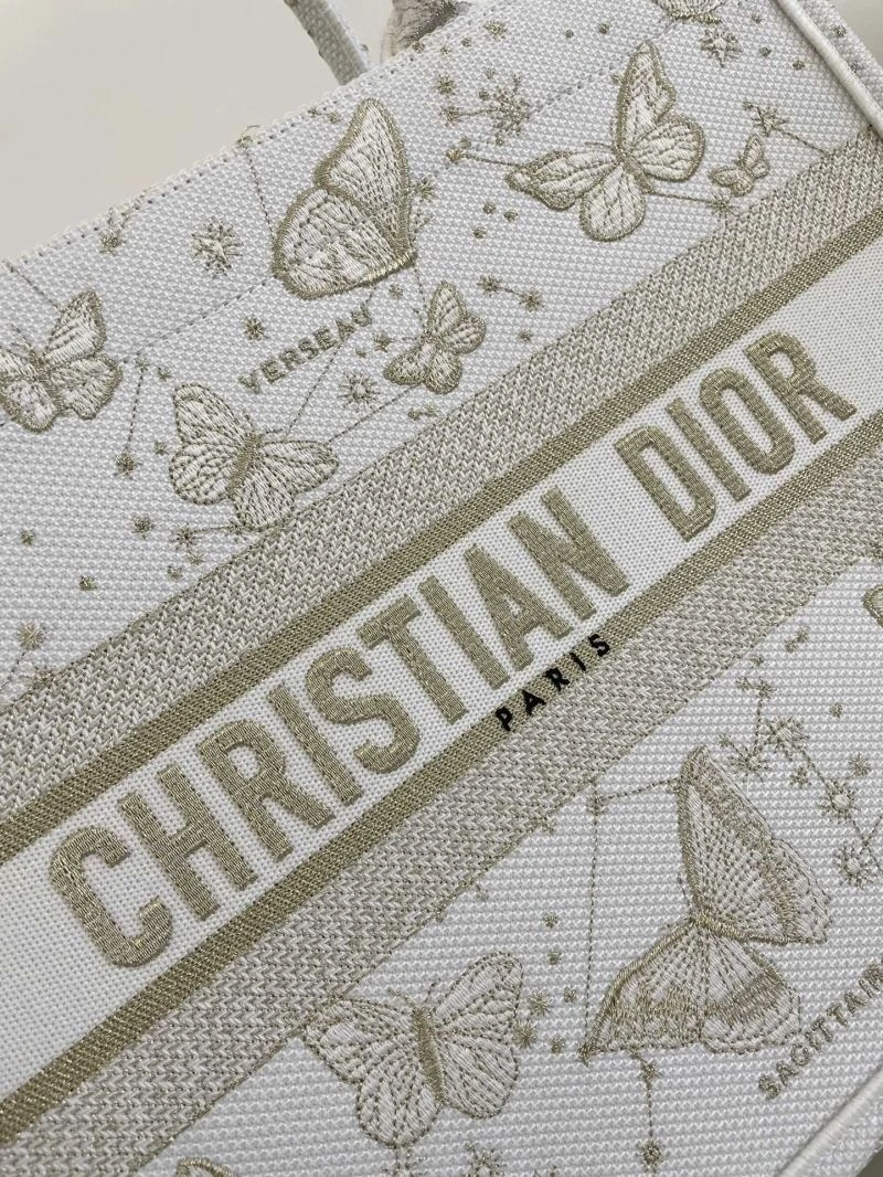 Reasonably priced Christian Dior Shopping Bags