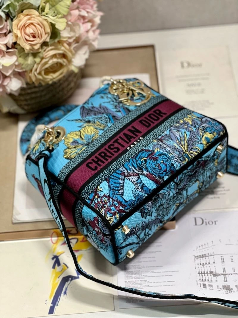 Cut-rate Christian Dior Shopping Bags