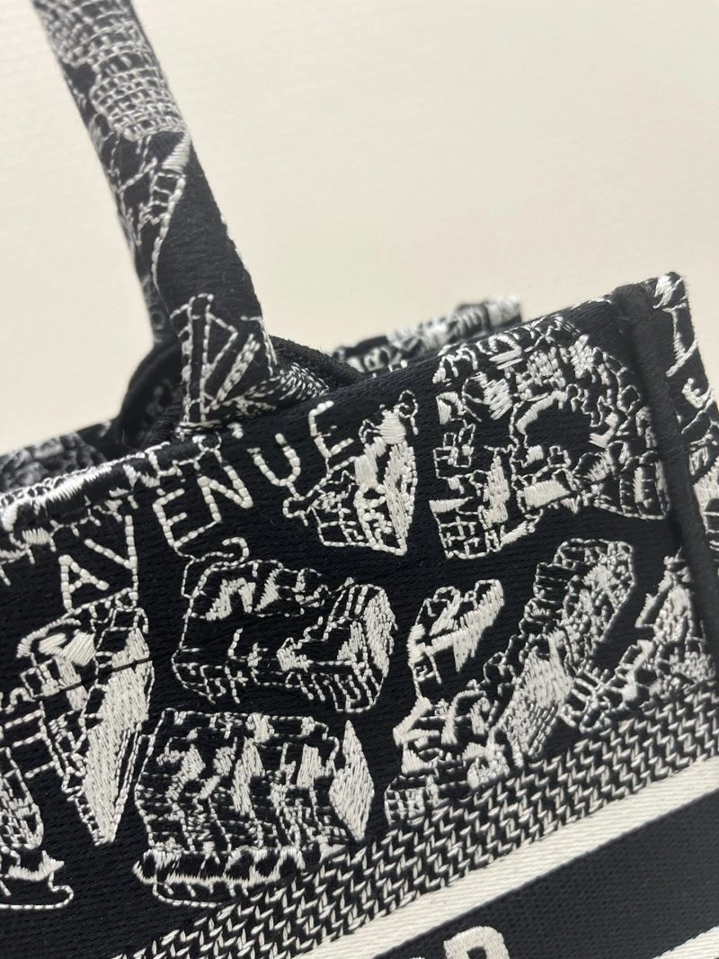 Official Christian Dior Shopping Bags