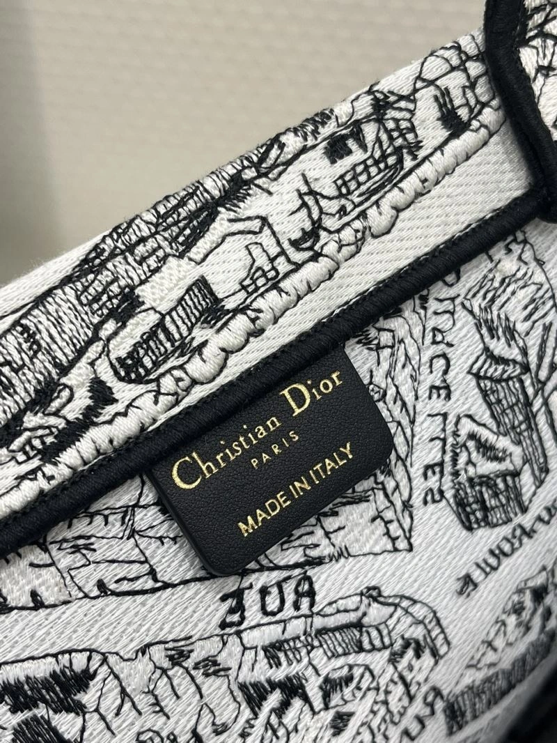 Value-priced Christian Dior Shopping Bags