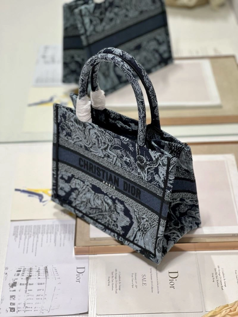 Cut-rate Christian Dior Shopping Bags