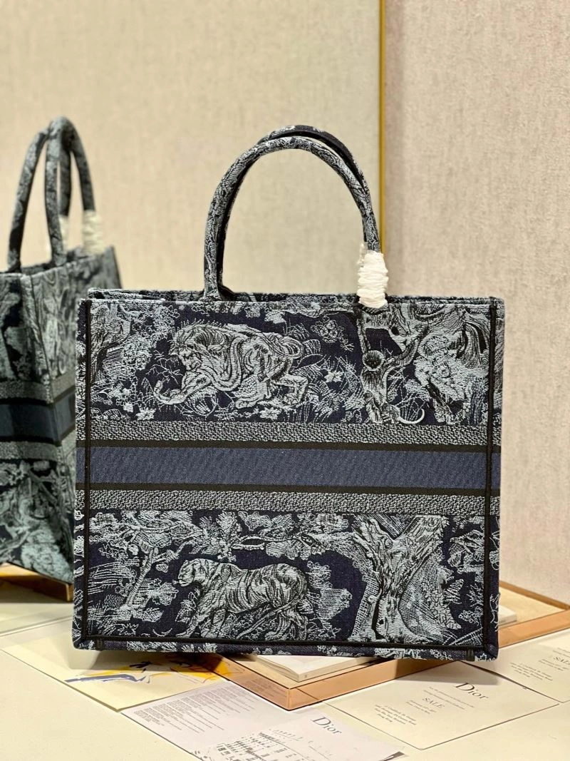 Inexpensive Christian Dior Shopping Bags
