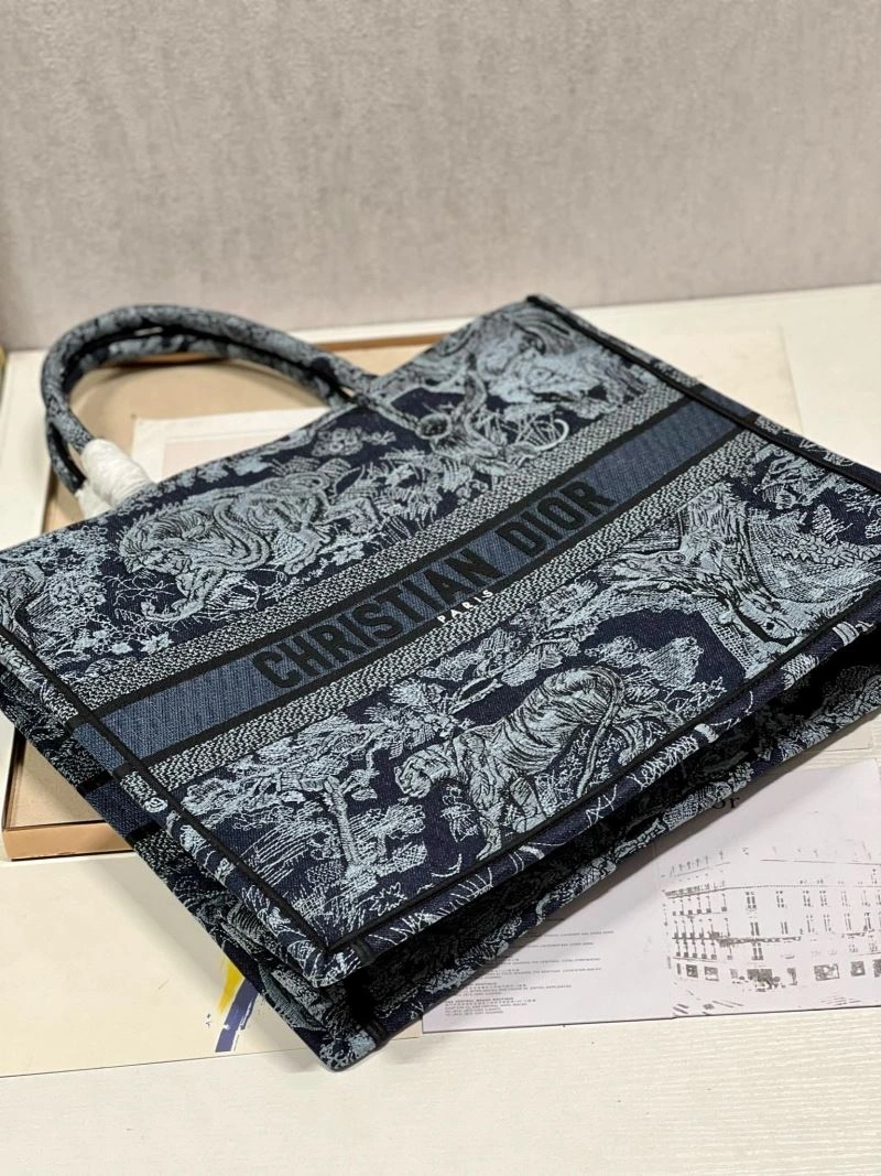 Inexpensive Christian Dior Shopping Bags