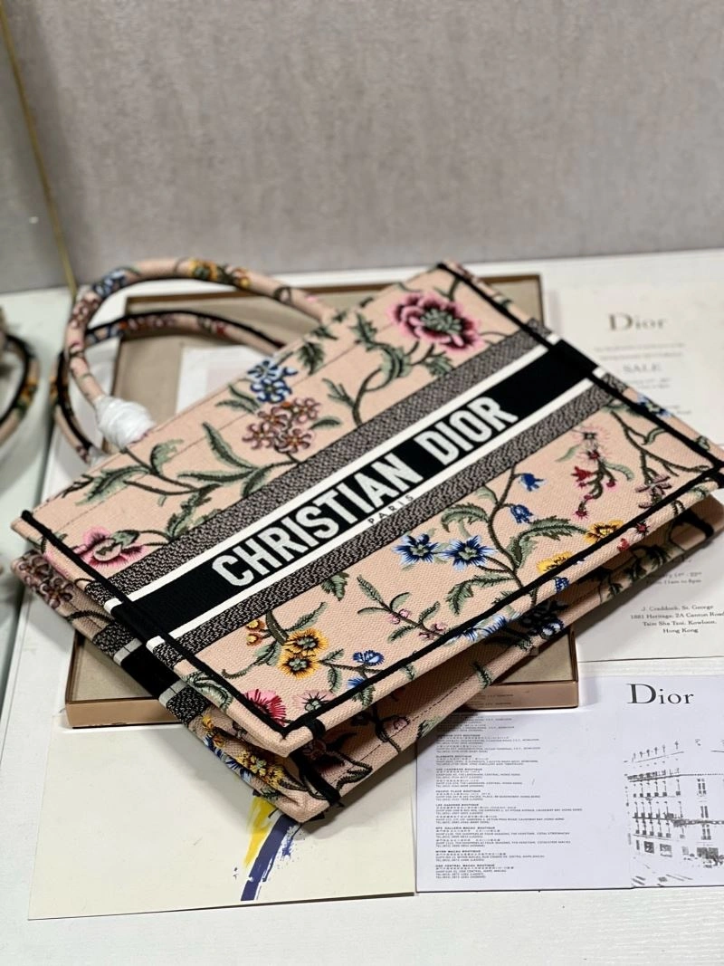 Top match Christian Dior Shopping Bags