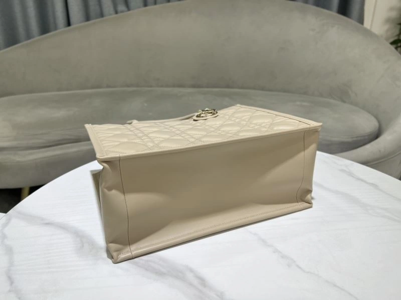 Exact replica Christian Dior Shopping Bags