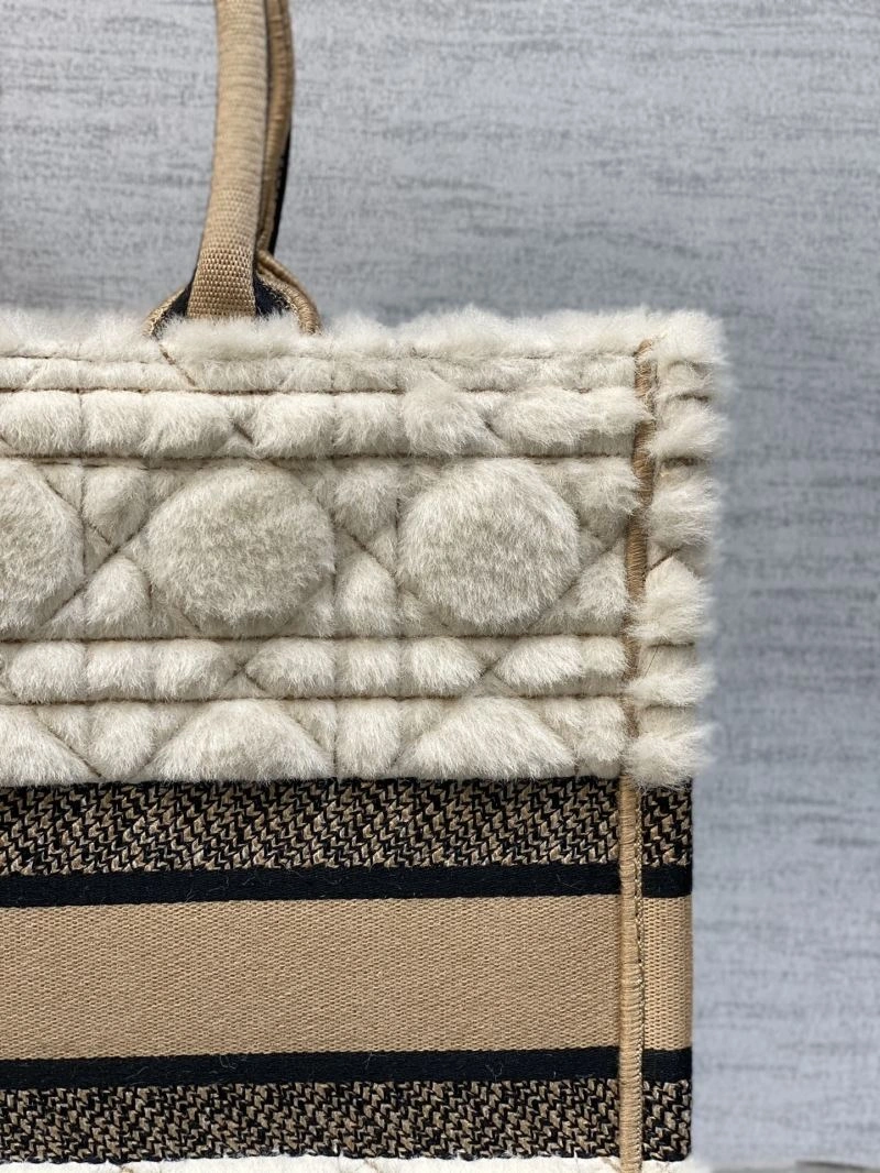 Reasonably priced Christian Dior Shopping Bags