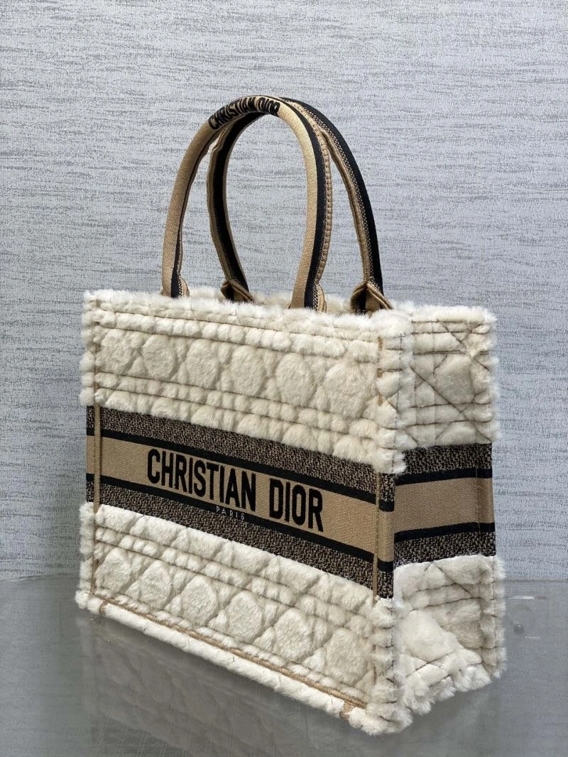 Reasonably priced Christian Dior Shopping Bags