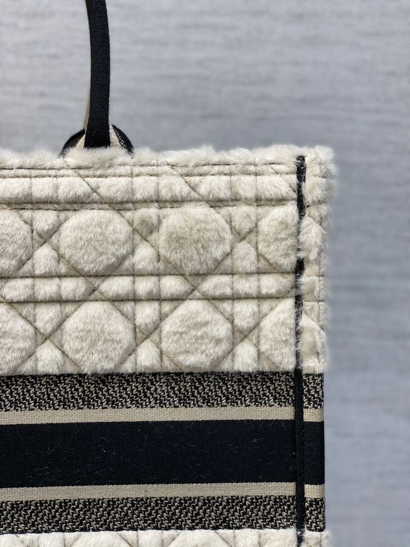 Bargain Christian Dior Shopping Bags