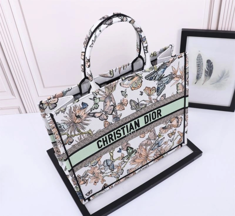 Top match Christian Dior Shopping Bags