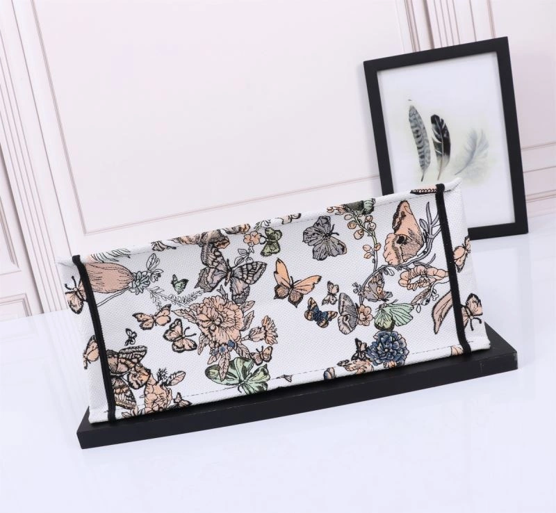 Top match Christian Dior Shopping Bags