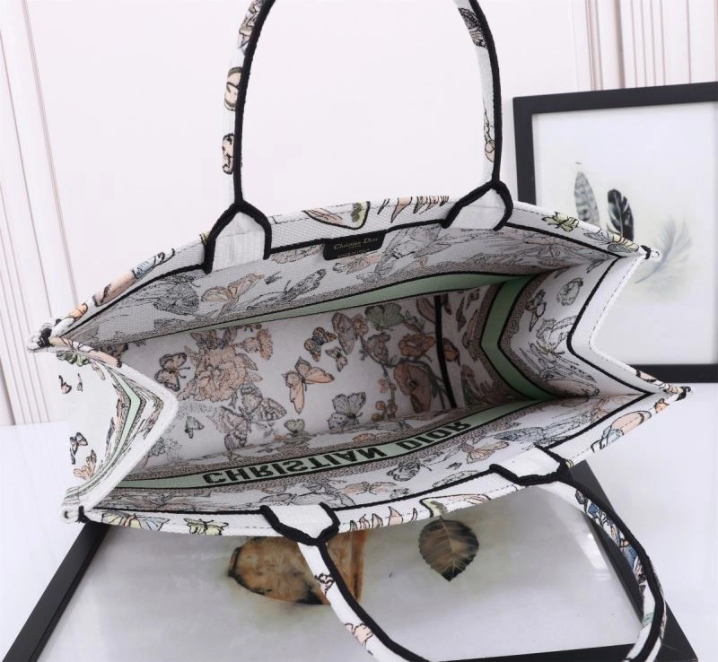 Top match Christian Dior Shopping Bags
