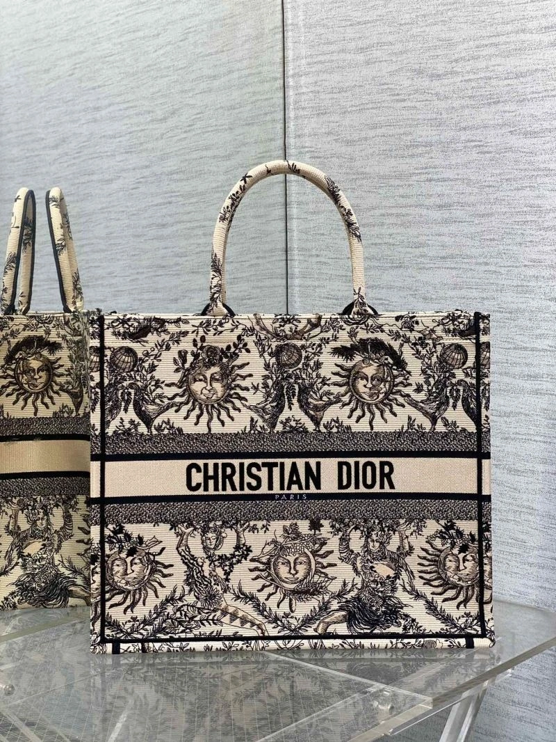 Christian Dior Shopping Bags