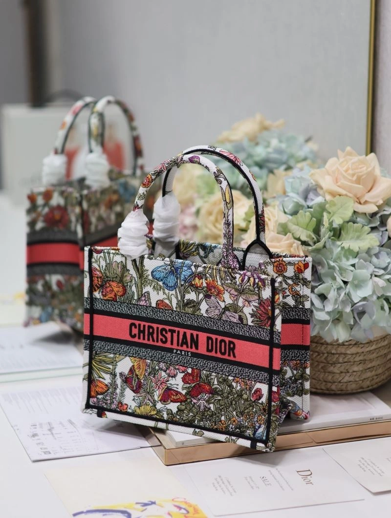 Cut-rate Christian Dior Shopping Bags