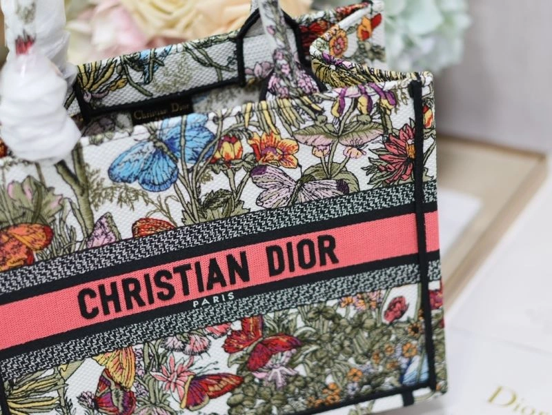 Cut-rate Christian Dior Shopping Bags