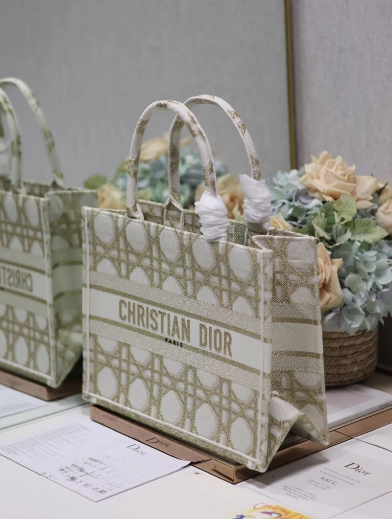 Inexpensive Christian Dior Shopping Bags