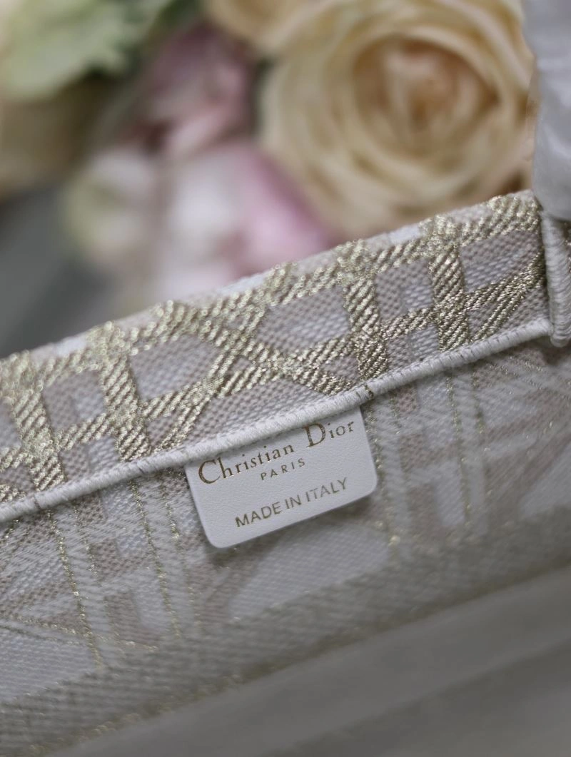 Inexpensive Christian Dior Shopping Bags