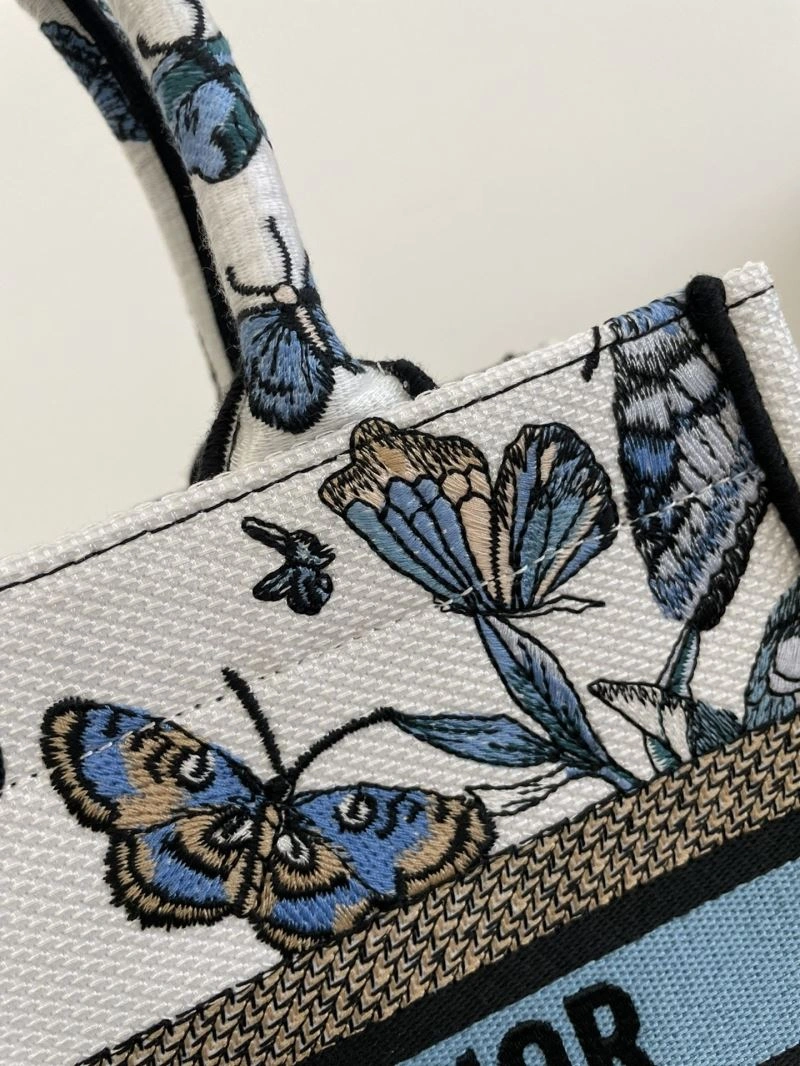 Reasonably priced Christian Dior Shopping Bags