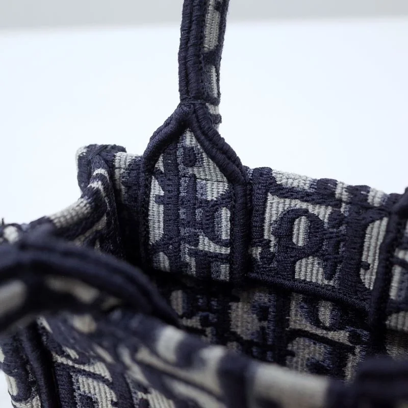 Inexpensive Christian Dior Shopping Bags