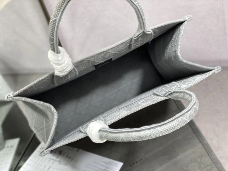 Cut-rate Christian Dior Shopping Bags