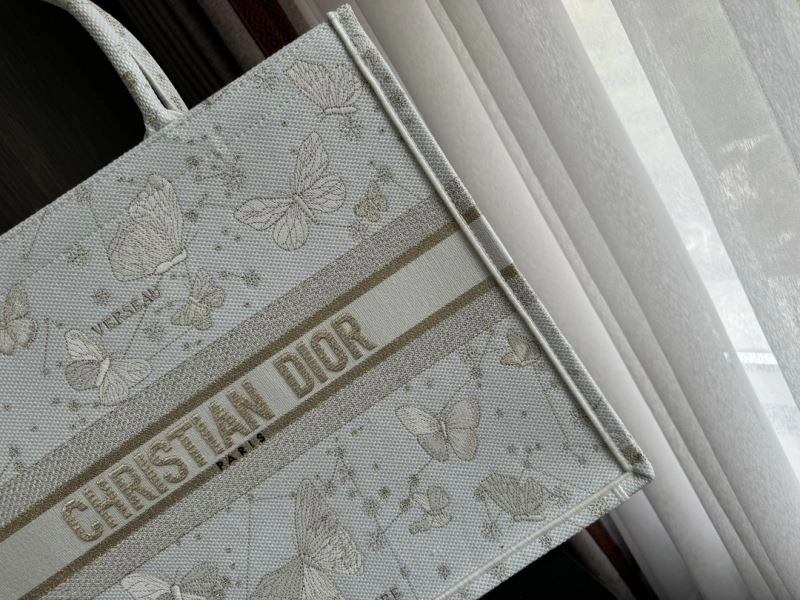 Bargain Christian Dior Shopping Bags