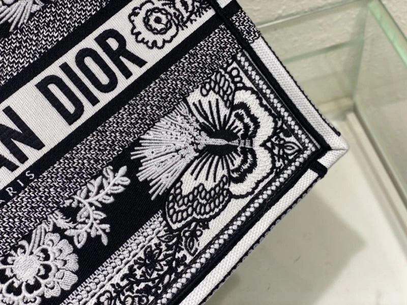 Indistinguishable Christian Dior Shopping Bags