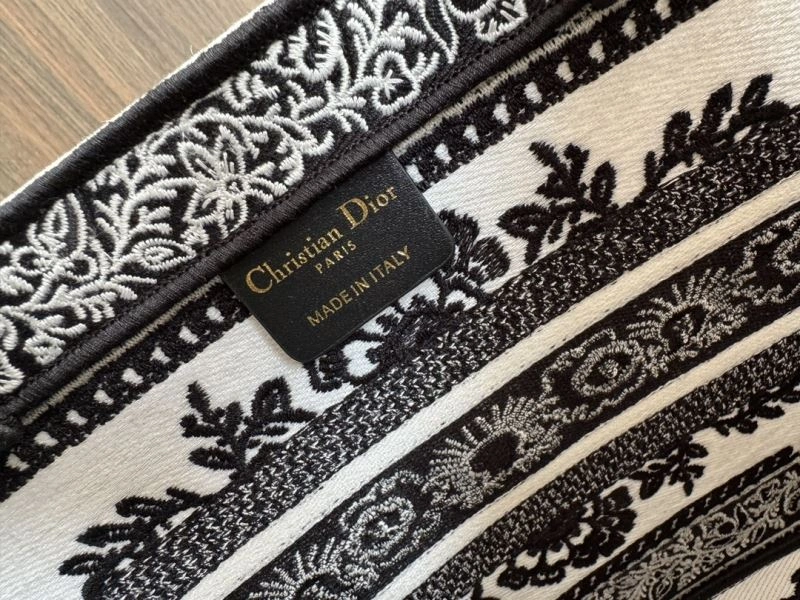 Official Christian Dior Shopping Bags