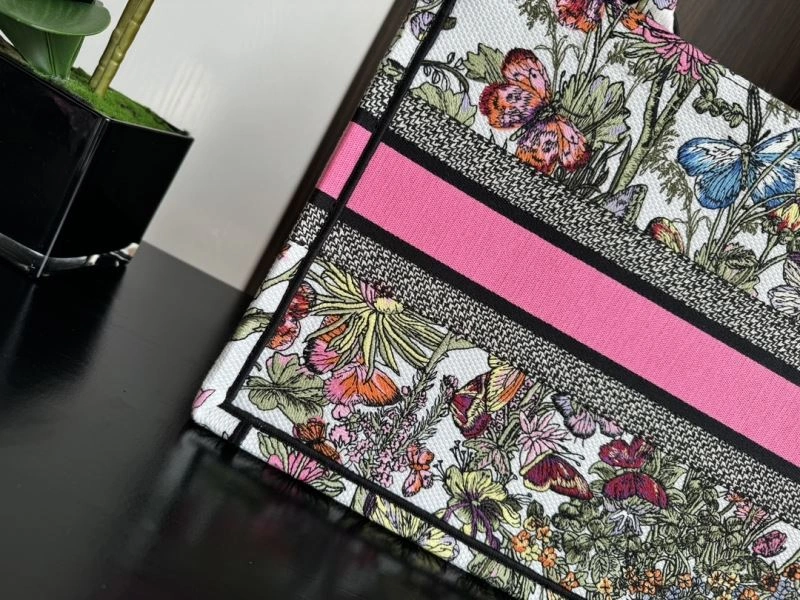 Low-cost Christian Dior Shopping Bags