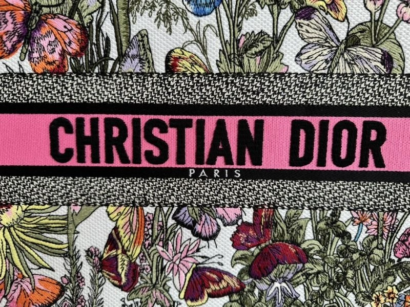 Top match Christian Dior Shopping Bags